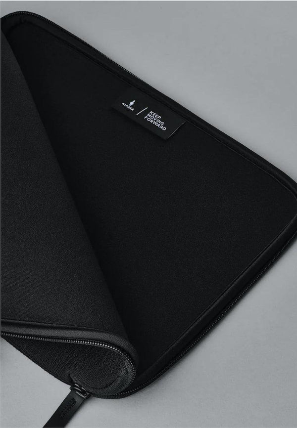 Alpaka Tablet Sleeve 11 Inch - MORE by Morello Indonesia